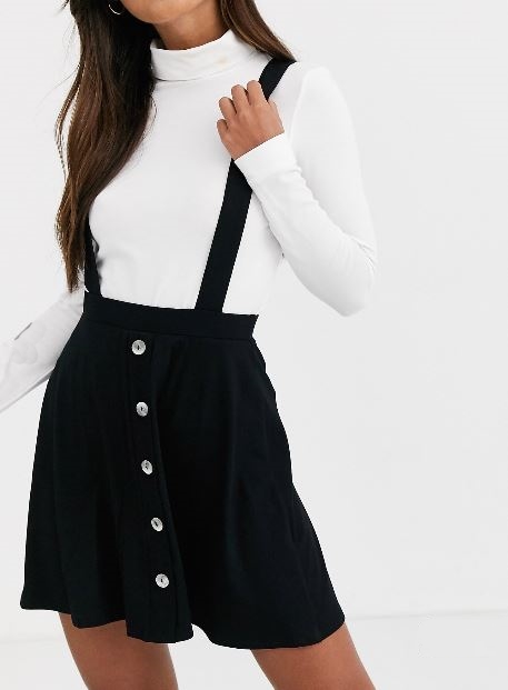 How To Look Slimmer When Wearing A Skirt Dos